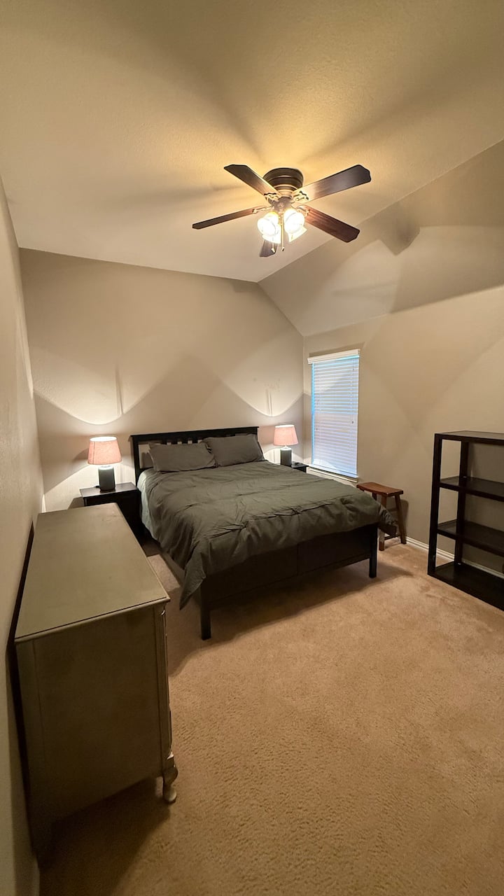 Cozy Quiet Clean Private Room #2 - Roanoke, TX