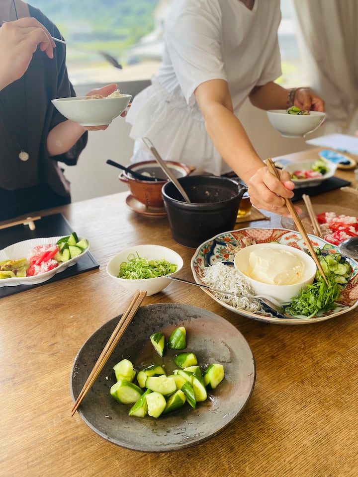 送迎付き!料理と交流の宿|里山の四季風景&ホストと作る特別な夕食。 - 岡山市