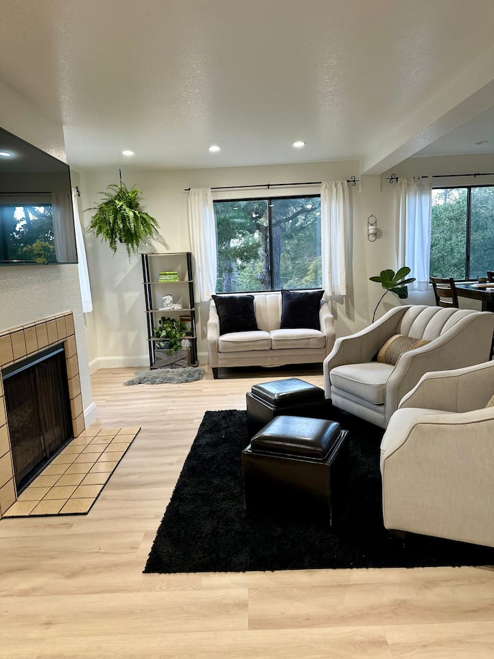 Condo By The Sea | Ocean View Getaway - Seaside, CA