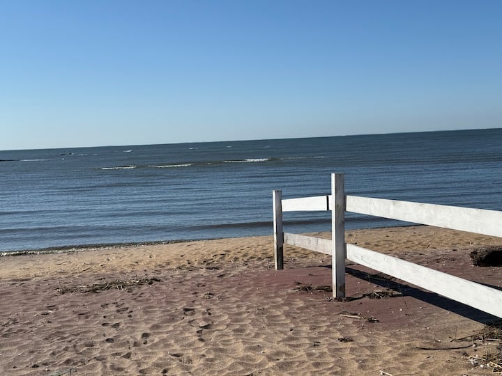 Cozy 2br/2ba Beach Cottage - Hammonasset Beach State Park, Madison
