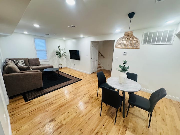 A Home In Newark 2 - Newark, NJ