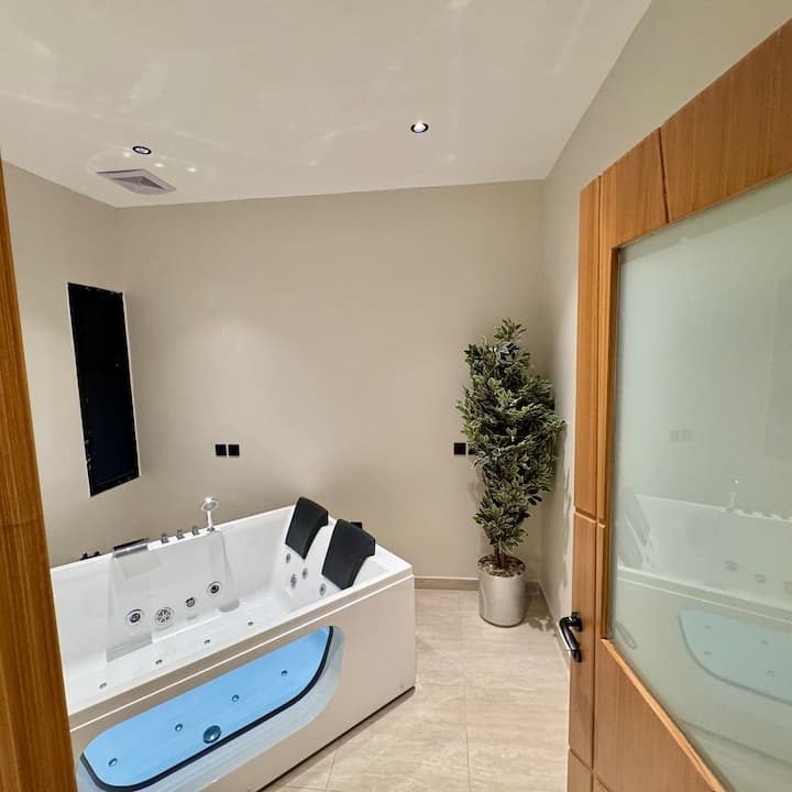 غرفتين بجاكوزي • - Dammam