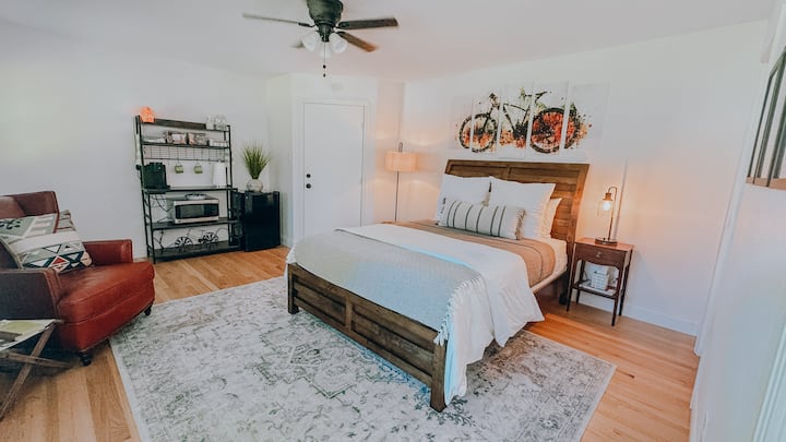 Clean Private Bedroom And Bath - Camden, AR