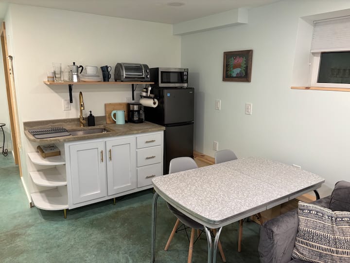 Richmond Nook - Portland, OR