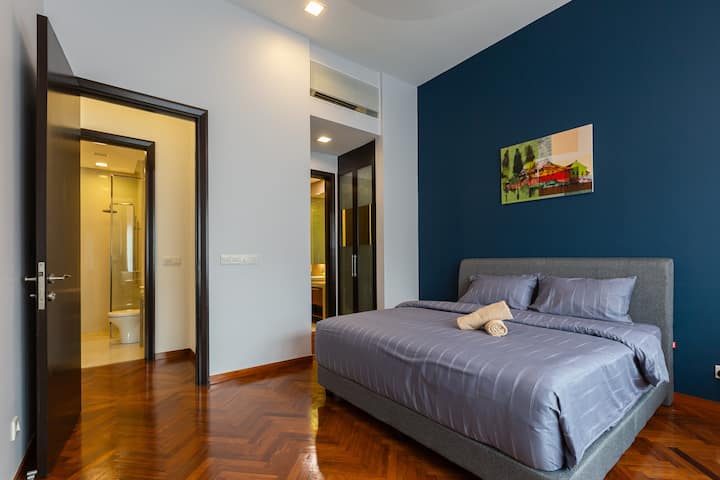 Straits Quay Sanctuary: Where City Meets Sea - Penang