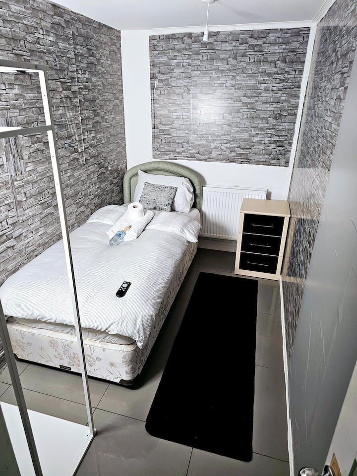 Lovely Cosy Bedroom- Dartford - Dartford