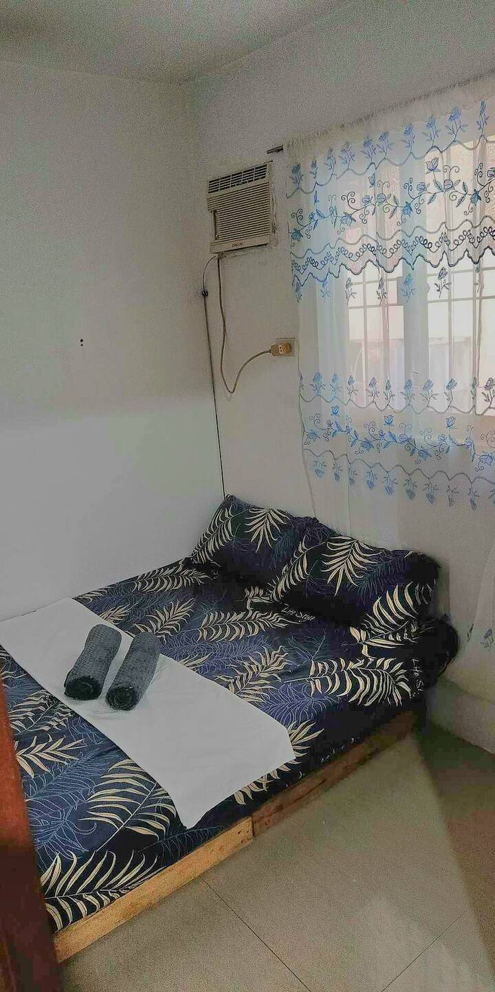 Small Apartment With 2 Bedrooms - Mariveles