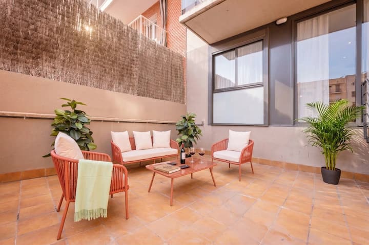 Lovely 4-bedr Groupflat Close To Pl. España 9ppl - Badalona