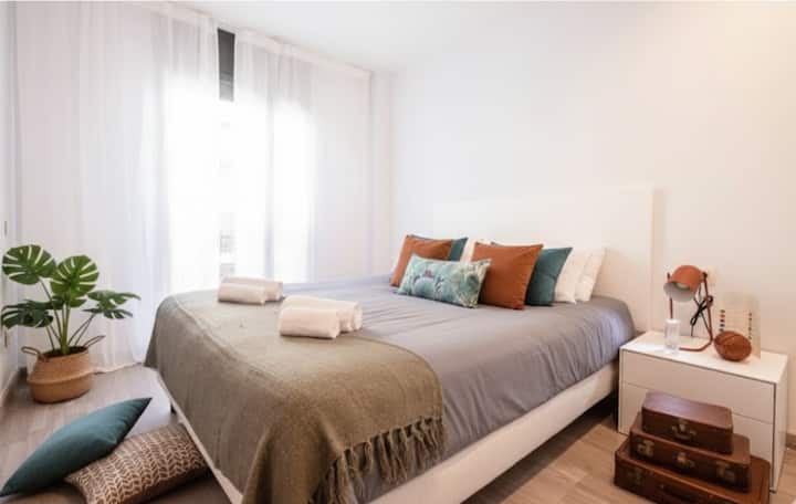 Great 6 Bedroom Group Flat Close Plaza España 15pp - Cornellà de Llobregat