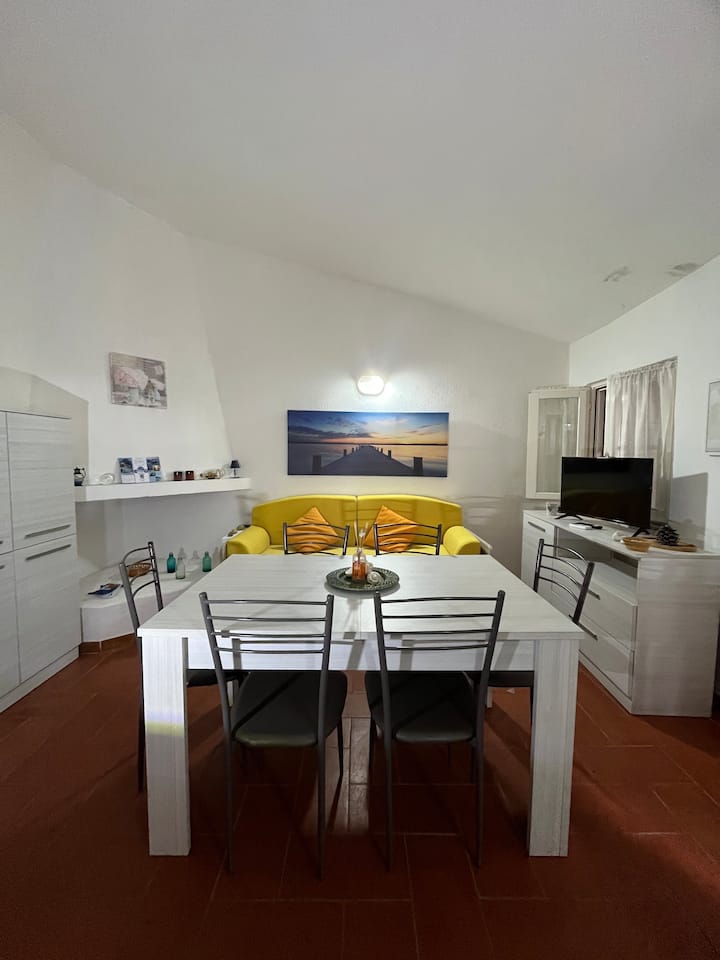 Beachfront Villa -2br/2bt- Garden-wifi -Ac-parking - Posada
