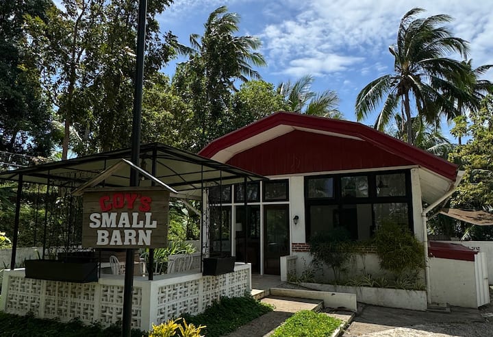 Small Barn At Pueblo Carachucha - Calaca