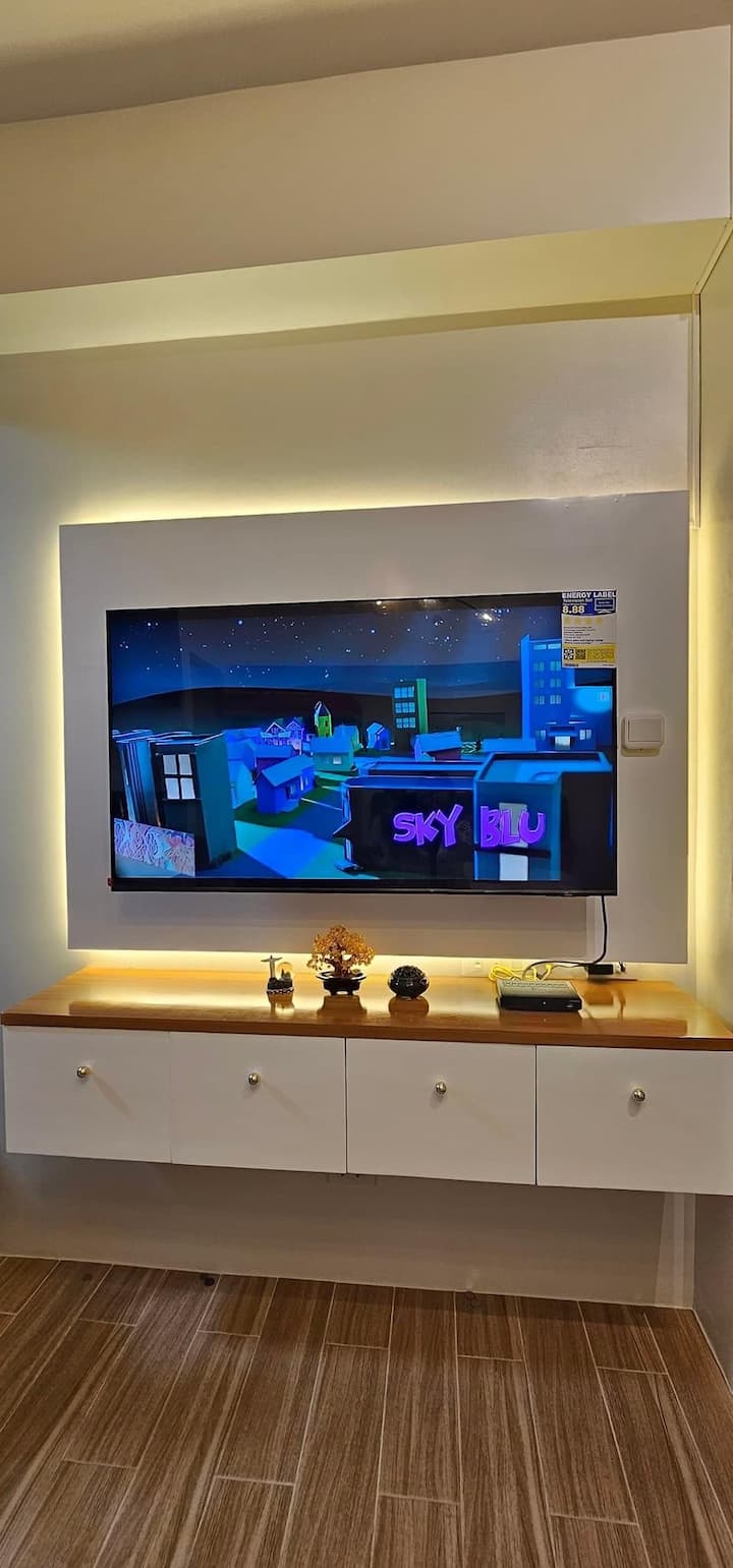 R&m Studio Condo Unit W/ Fast Wifi & Netflix Cable - Biñan