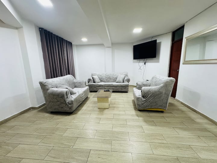 Departamento Acogedor En Primer Piso - Trujillo, Peru