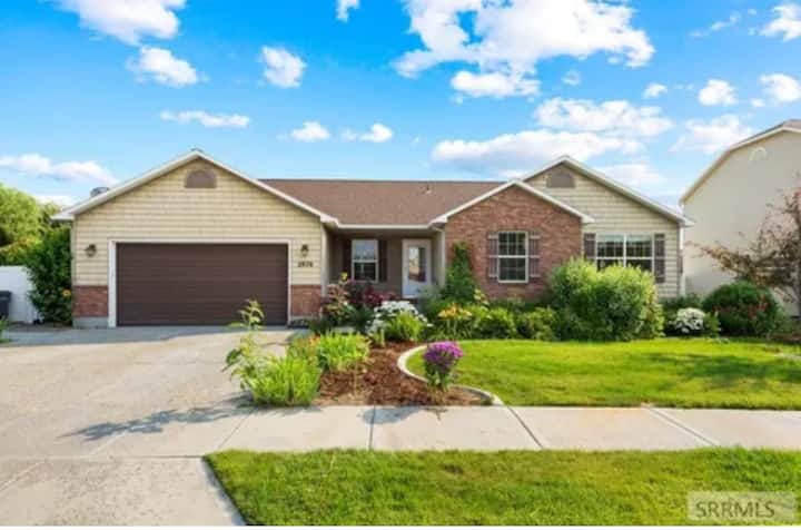 Convenient At Great Value House - Idaho Falls, ID