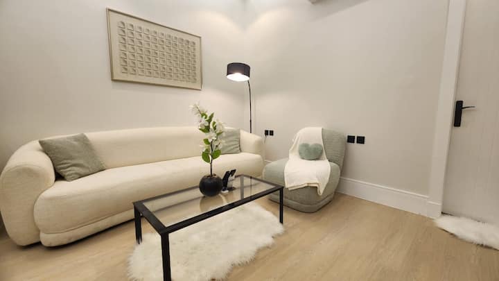 شقة جديدة شمال الرياض حي العقيق - Saudi Arabia