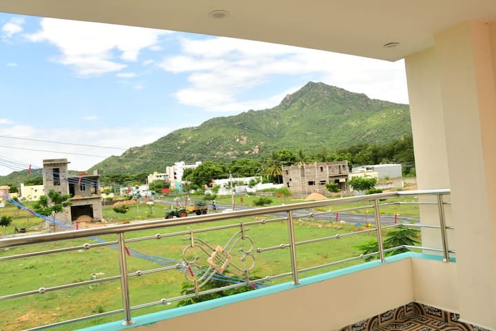 Vetrivel Homestay Intiruvannamalai - Tiruvannamalai