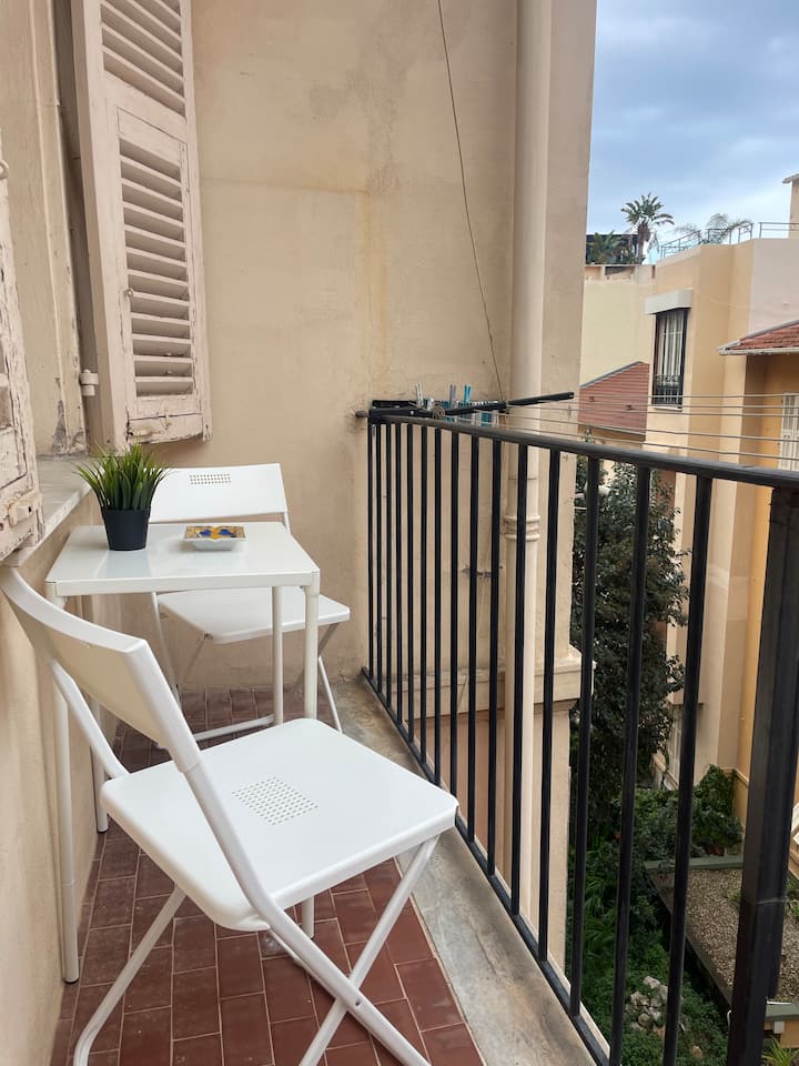 Joli 2 Pièces Rénové à 1 Min De Monaco - Monaco