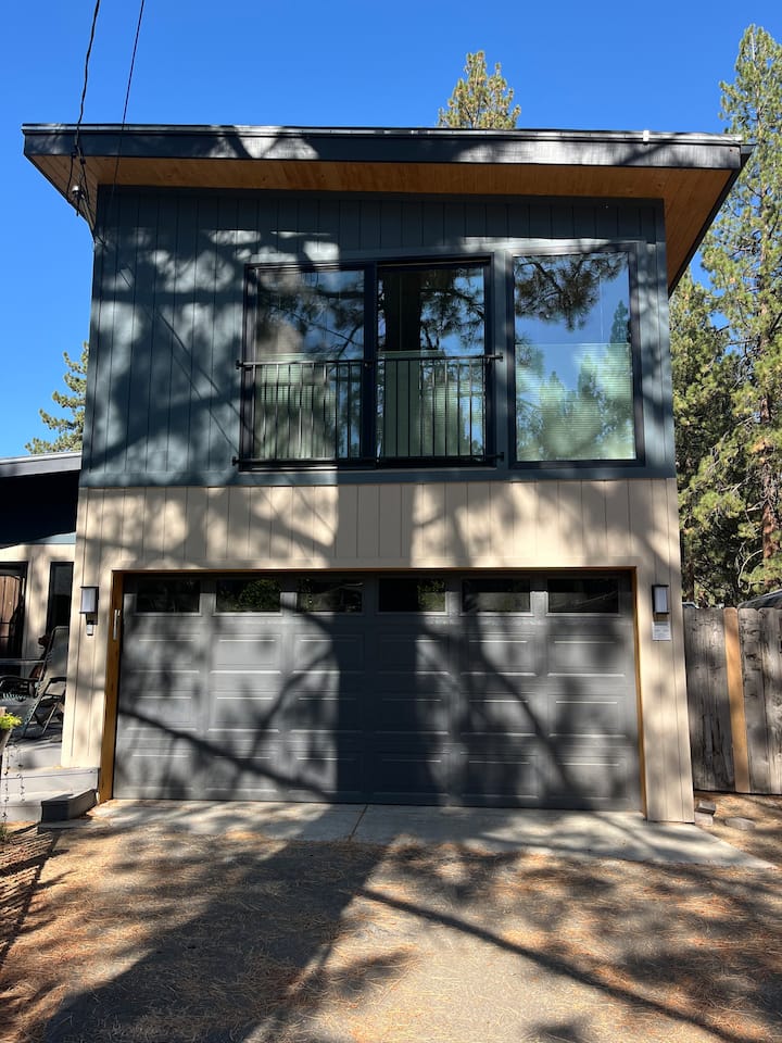 Modern Retreat With Spa Shower! - South Lake Tahoe, CA