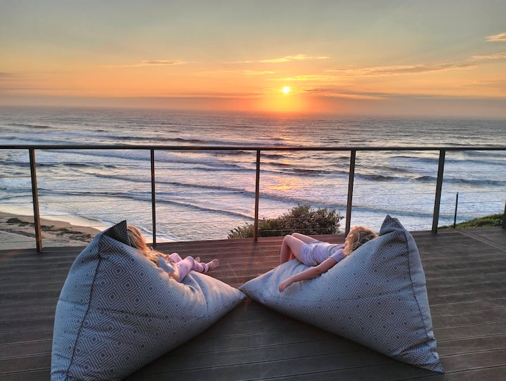 Modern Kzn Beachfront Villa With Panoramic Seaview - Ifafa Beach