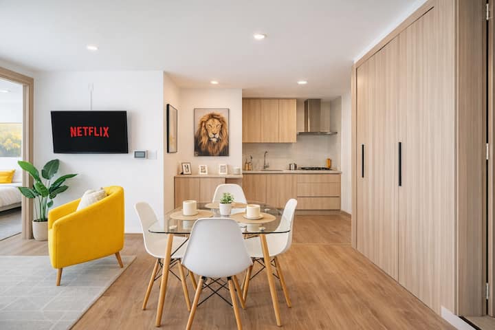 La Perla Del Centro Urbano + Garaje - Azuay