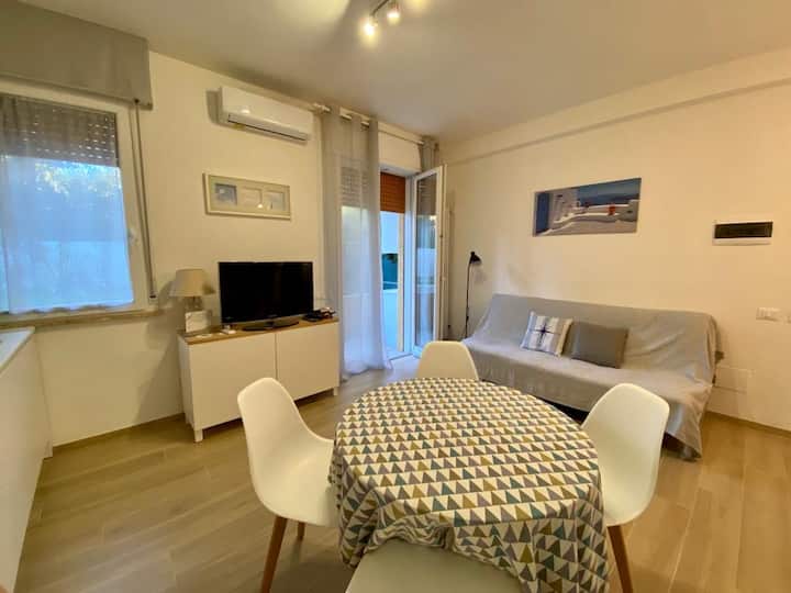 Casa Allegra Con Spazio Esterno - Piombino