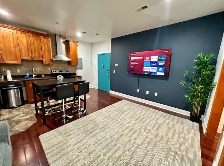 Double Kings Spacious | Sleeps 6 |Central Location - Point Breeze - Philadelphia