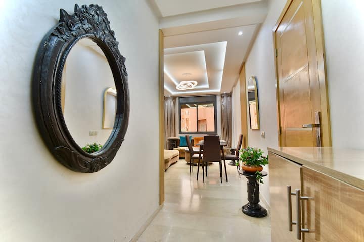Central, Cozy & Modern, Facing Carre Eden Mall - Marrakesh
