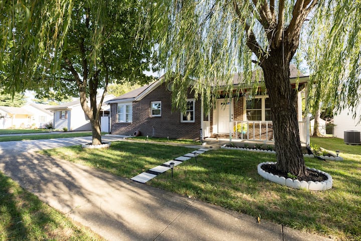 The Coffee House - Lexington, KY