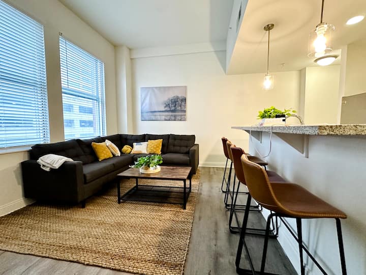 Oasis In Center Of Downtown W/ Free Parking - Indianapolis, IN