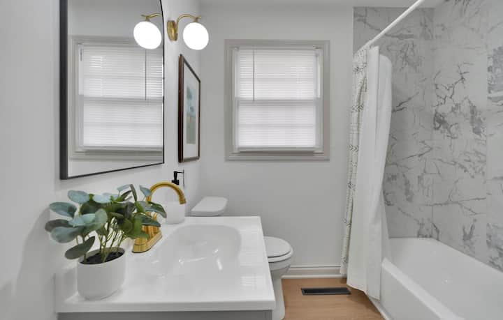 Tranquil Getaway - Terre Haute, IN