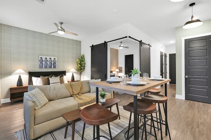 Downtown Nashville Retreat | Moments To Broadway! - Nashville, TN