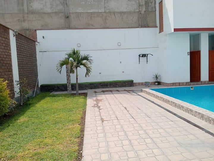 Casa De Campo Lima - Santa Eulalia, Perou