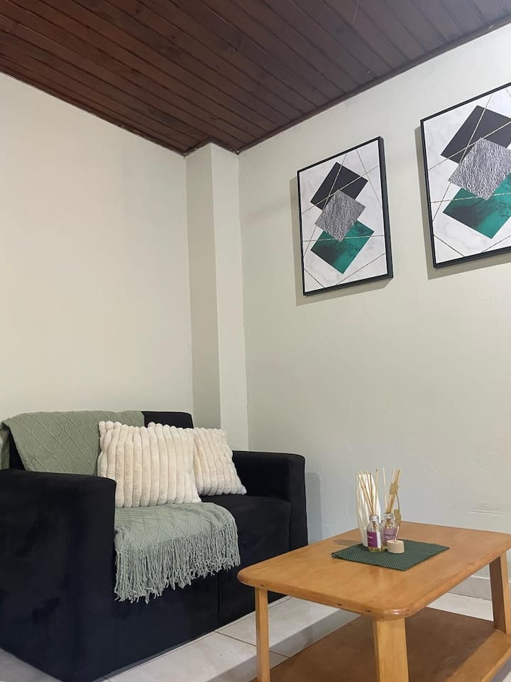 Casa Centrica En Encarnacion - Provincia de Misiones