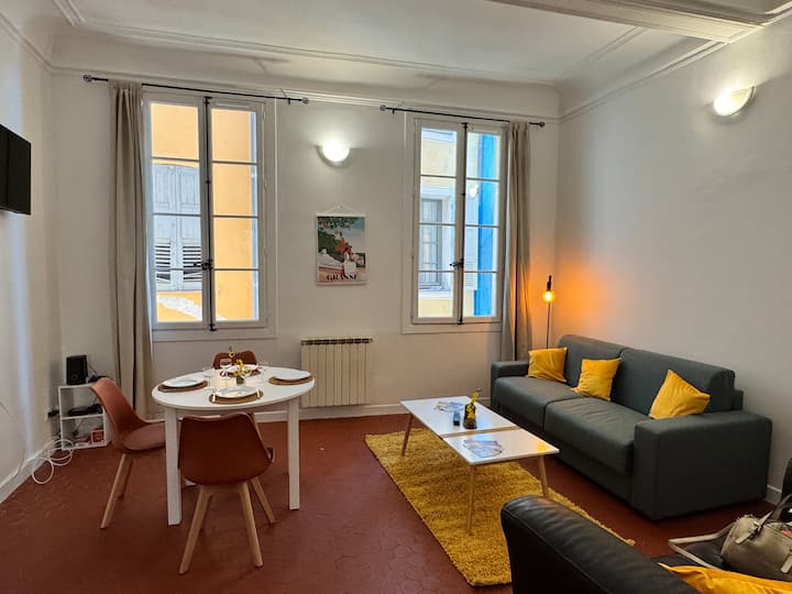 Grand Appartement Au Centre Historique De Grasse - Grasse