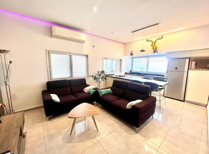 Two-bedroom Deluxe Apartment - Tel Aviv