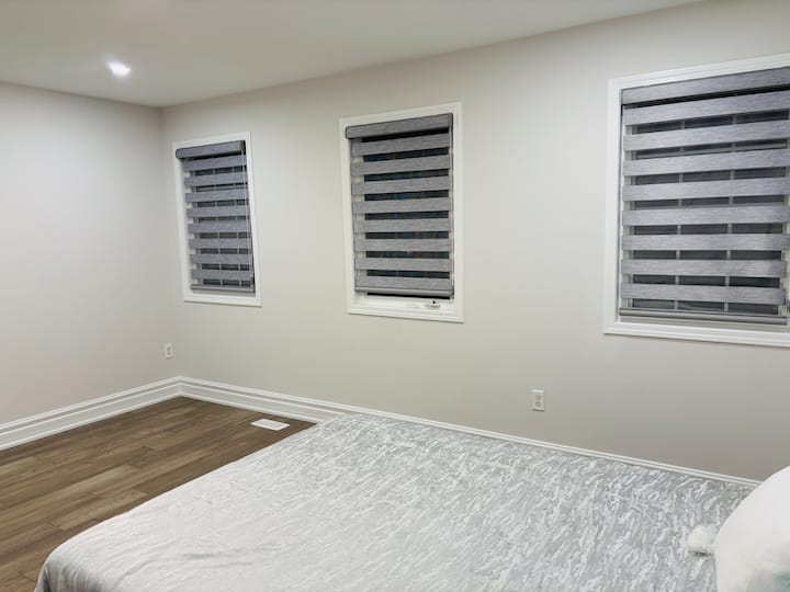Dormitorio Elegante Y Tranquilo - Alliston