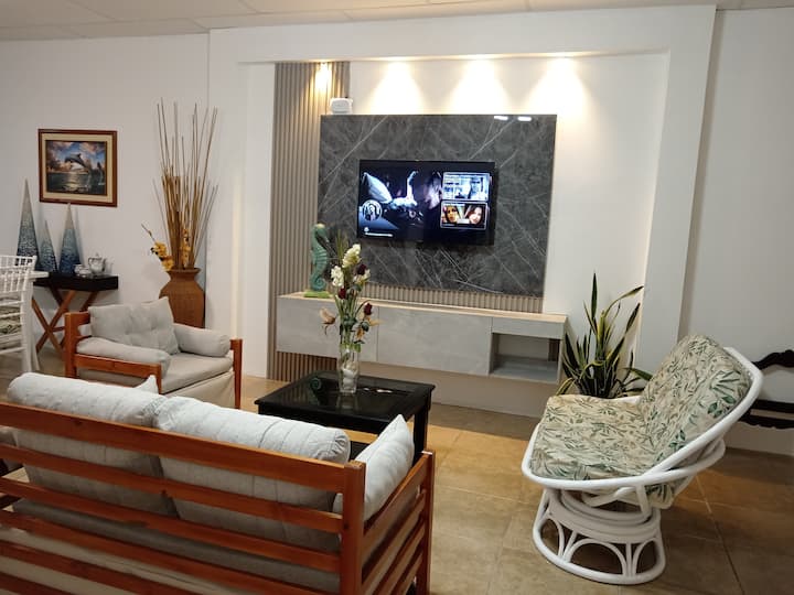 Casa
Italiana - Salinas