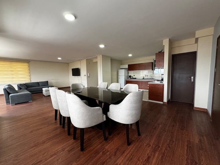 Dpto. 3 Dormitorios Av. America Y Pando - 玻利維亞