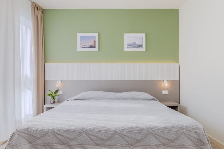 Double Superior Room W/ Private Bathroom - Mestre