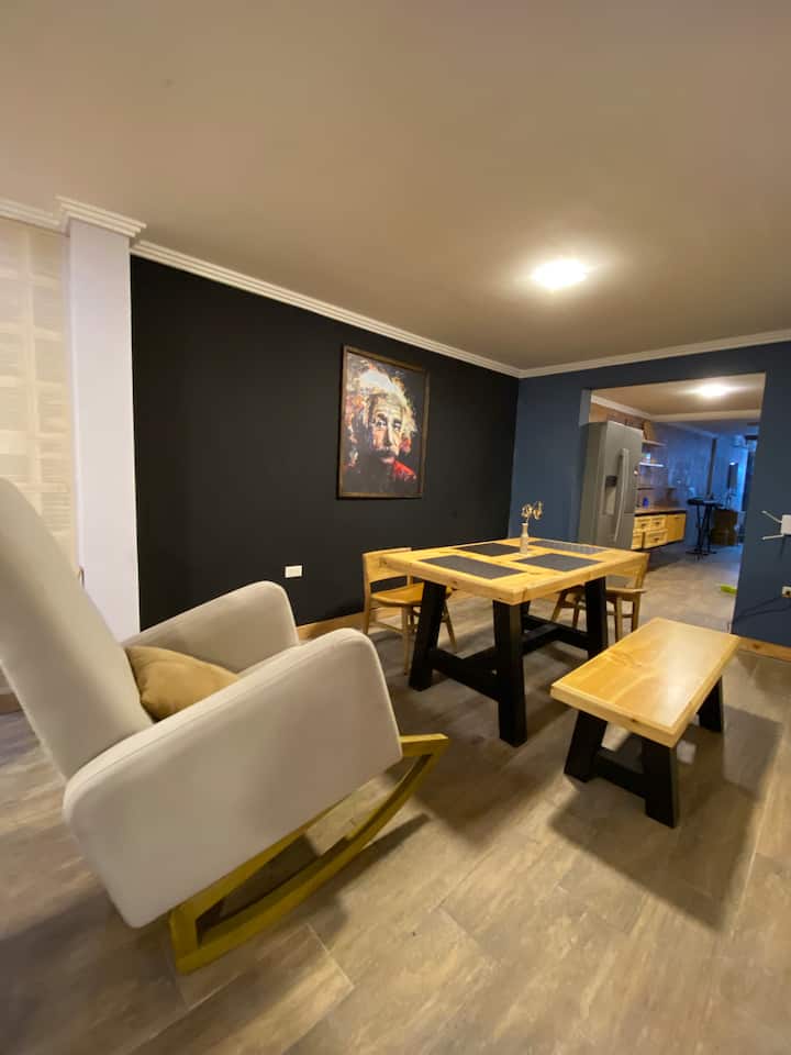 Departamento En Zona Cultural - Cuenca