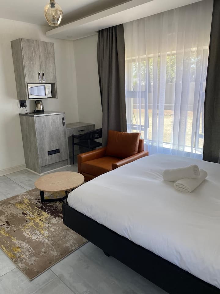 Very Private And Tranquil - Welkom