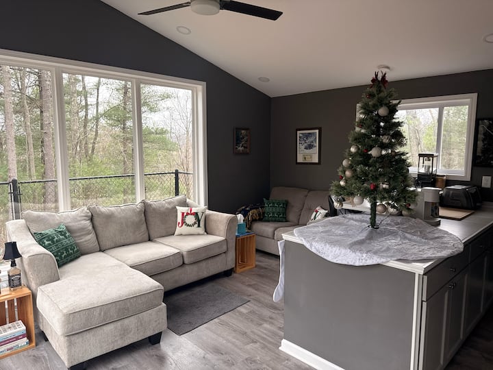 Cozy Cabin In The Woods | Starlink + Private Land - Winterplace Ski Resort, WV