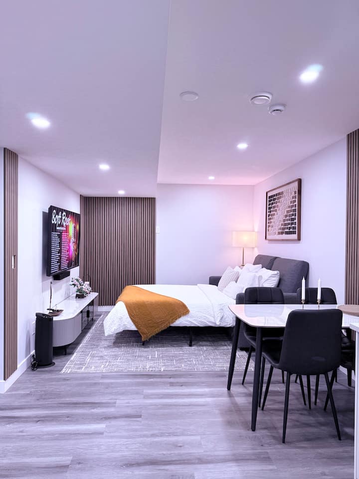 Spacious. Cozy. 15 Min To Airport. 5 Min To Mall. - Airdrie