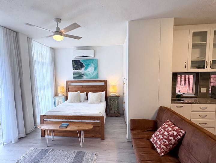 Ocean Waves - Umdloti - 2 Adults & 1 Child - La Mercy