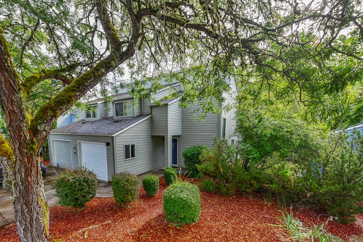 Cozy 3-bedroom Townhome - 3 Miles From Osu! - Corvallis, OR