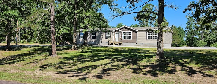 Pineridge House - Montauk State Park, Salem