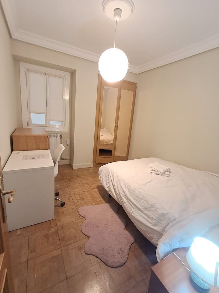 Isabel Flat - San Sebastián