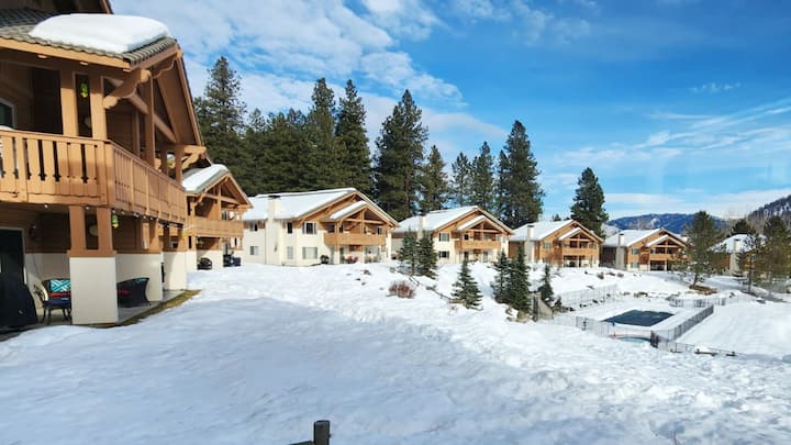 2x2br Christmas Retreat 1 Mi To Lights & Hot Tub - Leavenworth