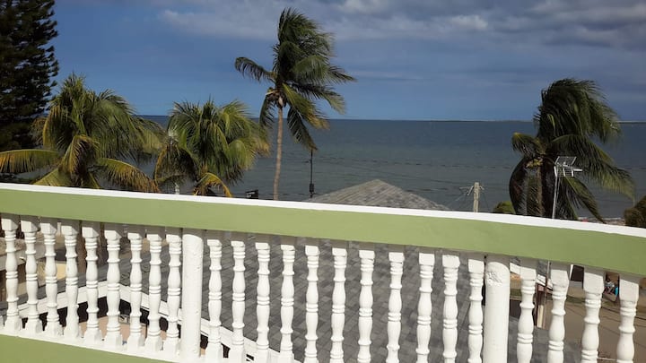 The Boulevard Escape – Cozy Apartment For 1–4 - Haiti