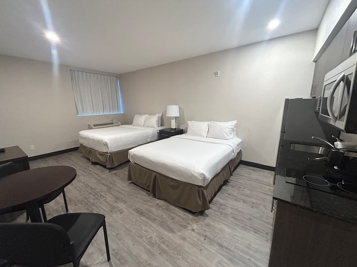 Central Suite W/free Parking-9 Minutes 2 Falls~ - Niagara Falls